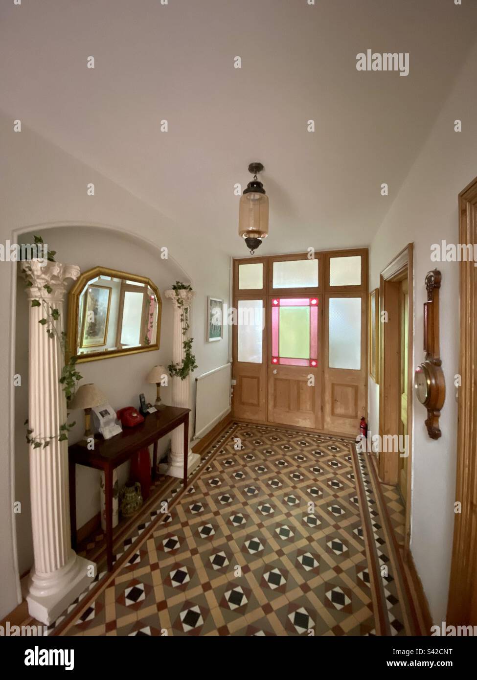 Victorian hall tiles hi-res stock photography and images - Alamy