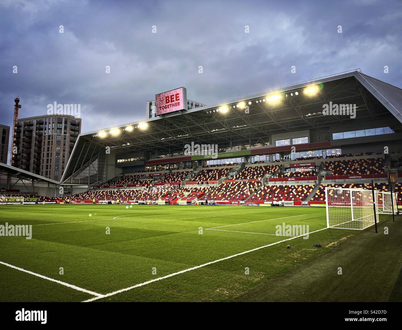 Home of brentford football club hi-res stock photography and images - Alamy