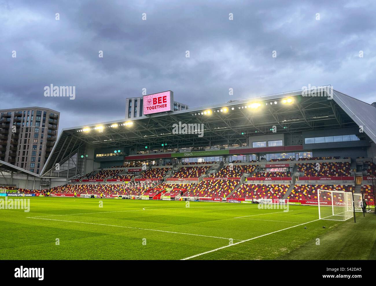 Football stadium pitch hi-res stock photography and images - Alamy