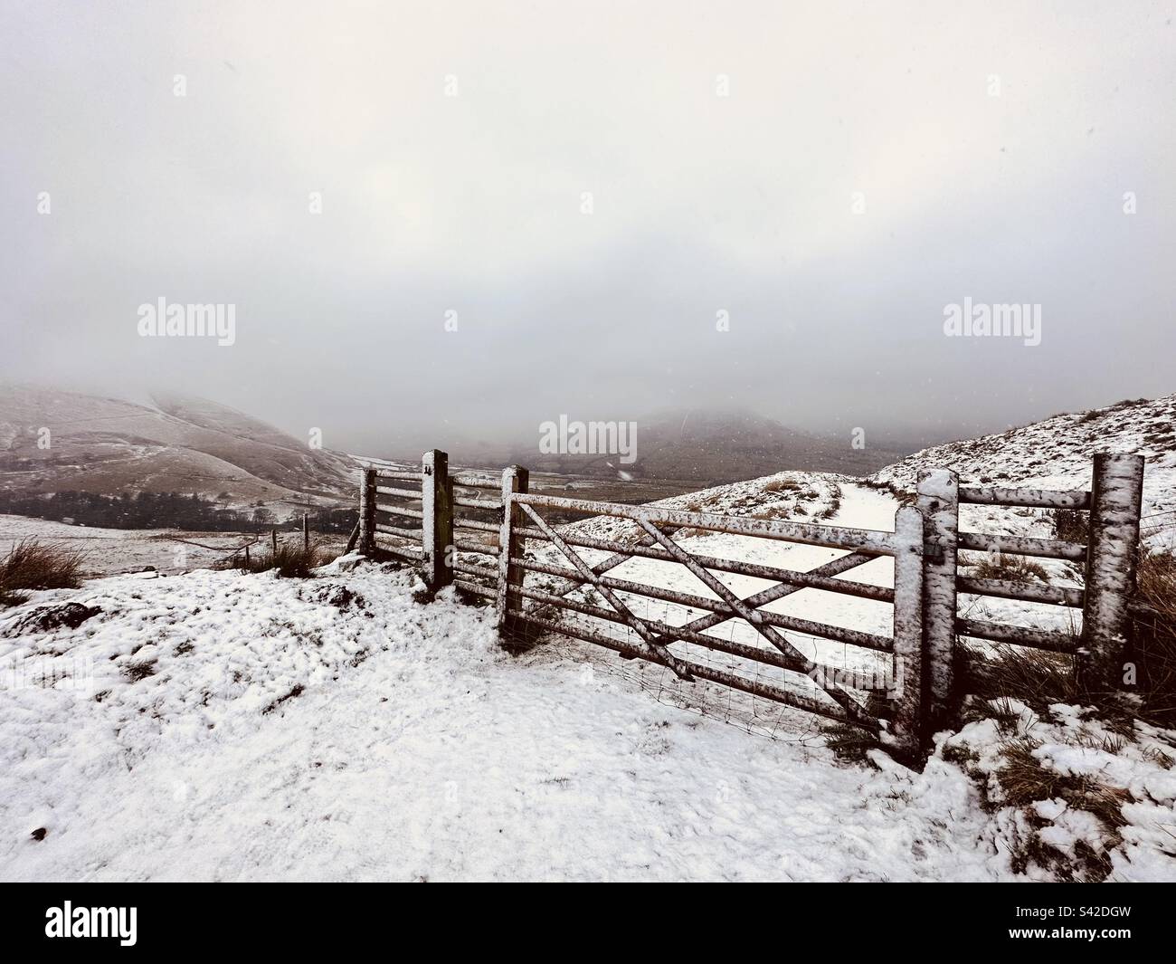 Mam tor gate hi-res stock photography and images - Alamy