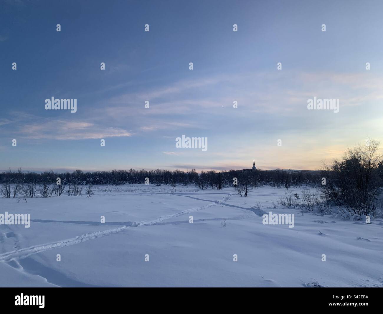 Arctic border hi-res stock photography and images - Alamy