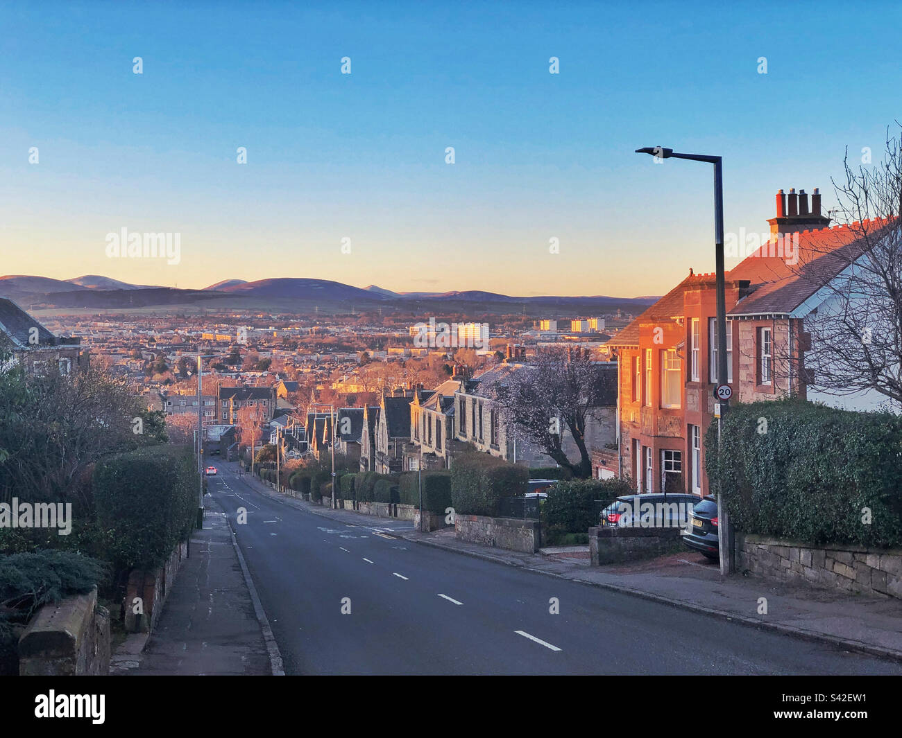Sunrise over Corstorphine, Edinburgh, Scotland Stock Photo - Alamy