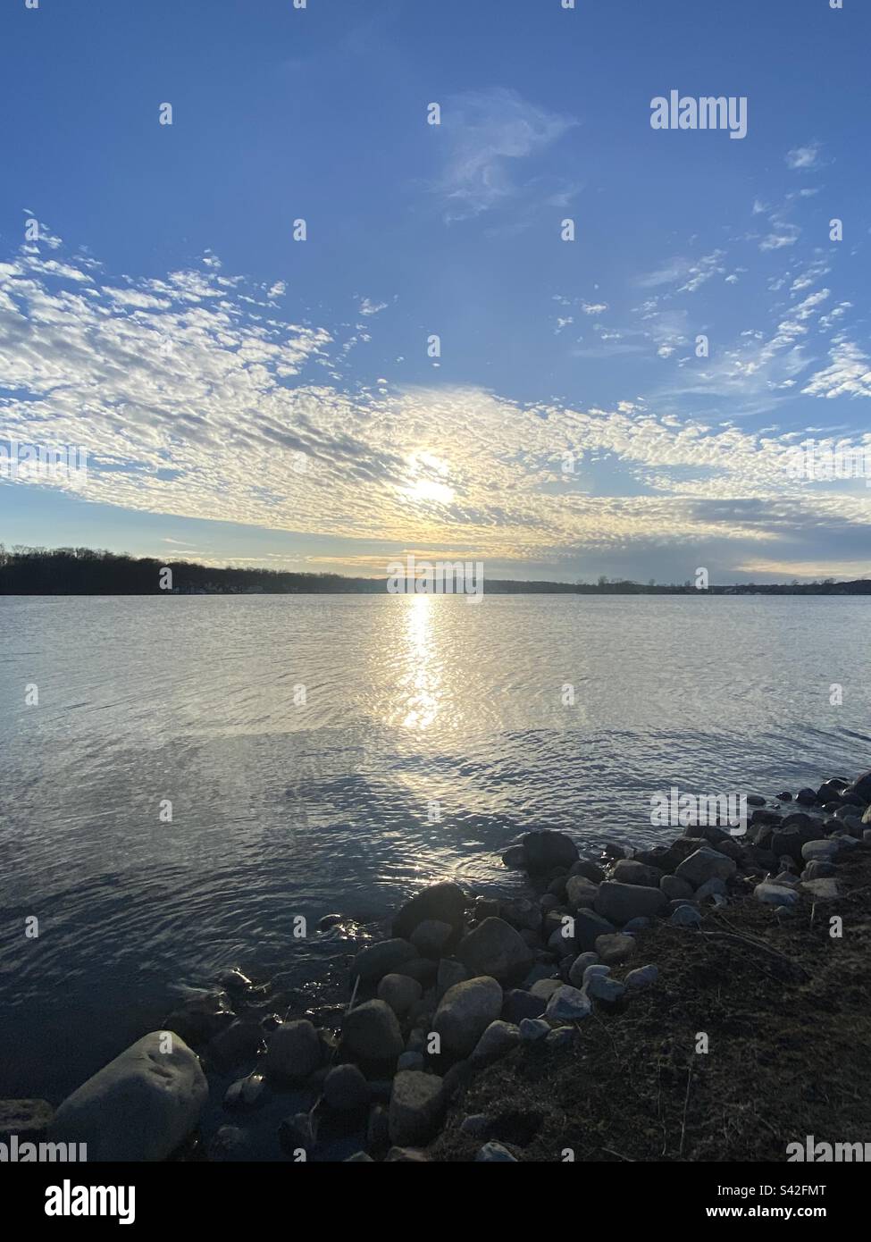 Crooked lake hi-res stock photography and images - Alamy