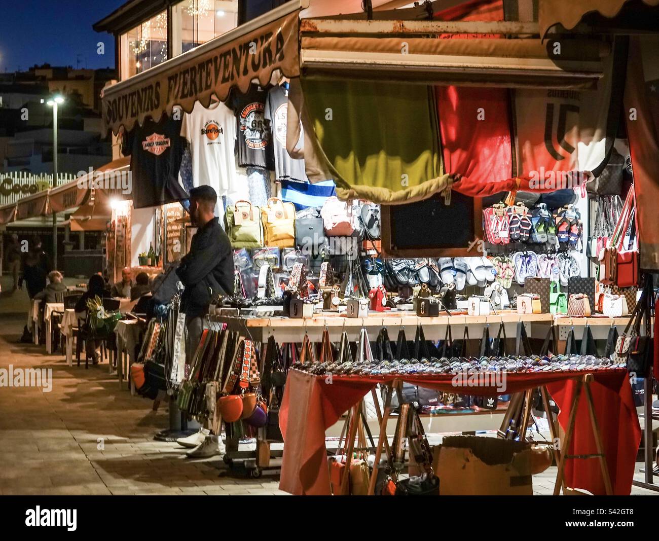 Shopping at night Stock Photo - Alamy