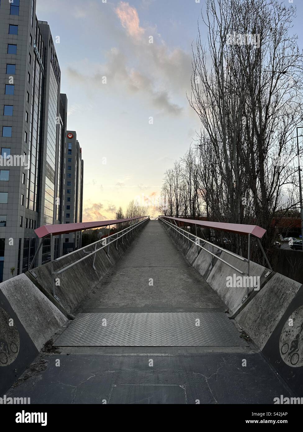Sky way bridge hi-res stock photography and images - Alamy