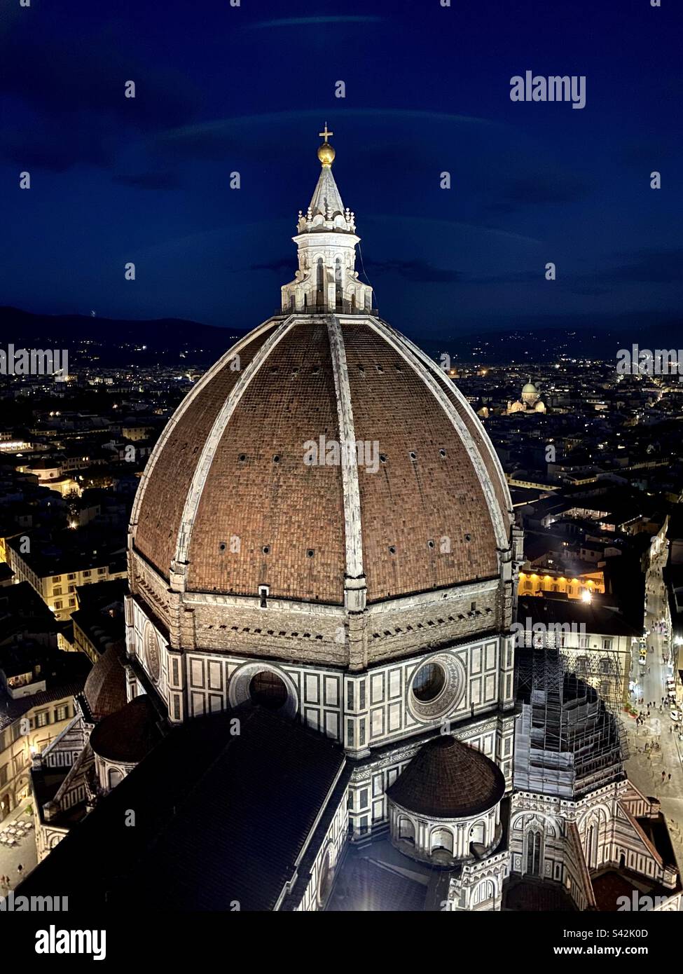 Chiesa firenze firenze hi-res stock photography and images - Alamy