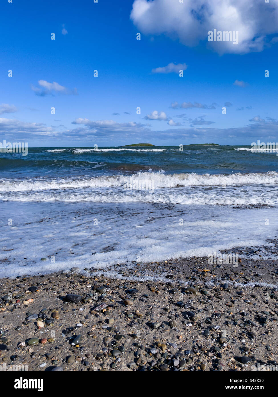 Rolling pebbles hi-res stock photography and images - Alamy