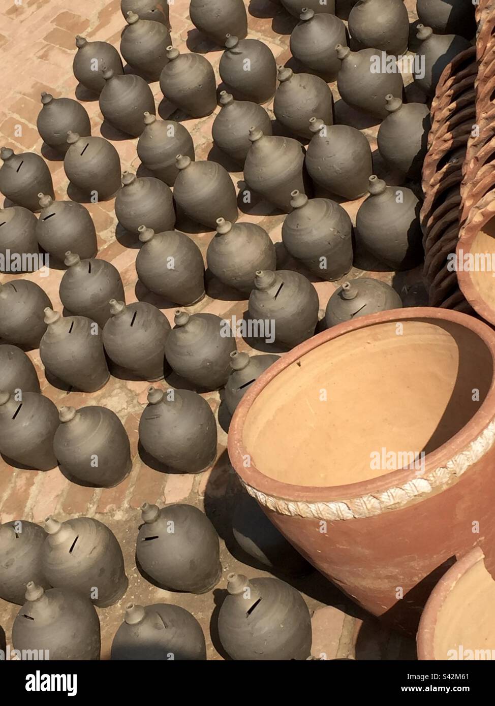 Multiple pots hi-res stock photography and images - Alamy