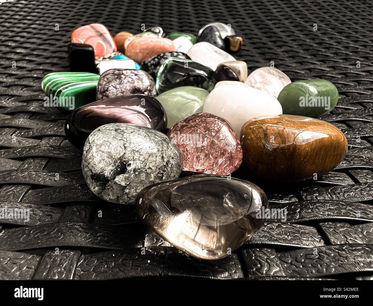 Collection of crystals hi-res stock photography and images - Alamy