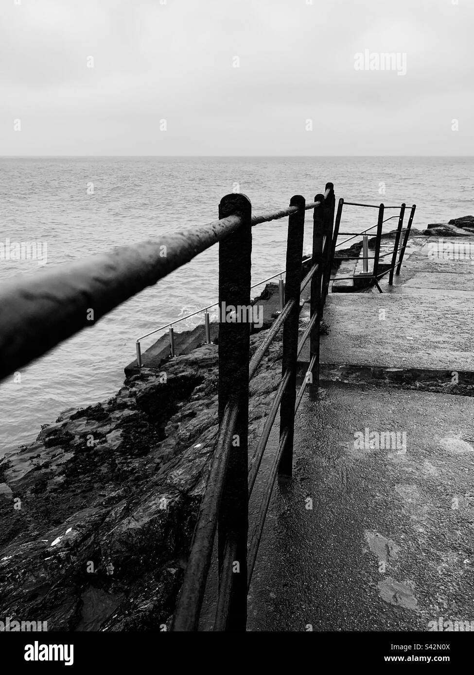 Railings sea hi-res stock photography and images - Alamy