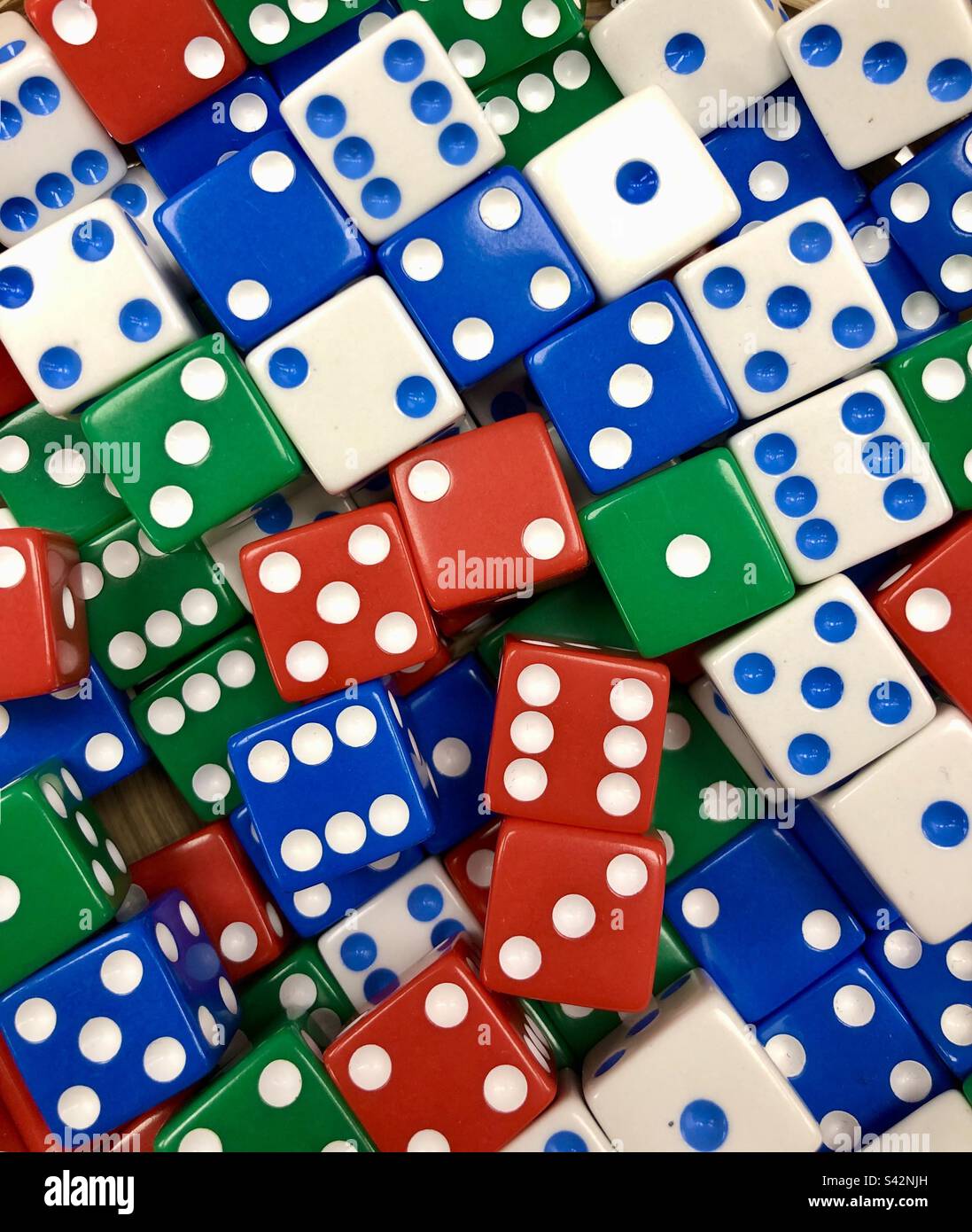 Multiple dice hi-res stock photography and images - Alamy