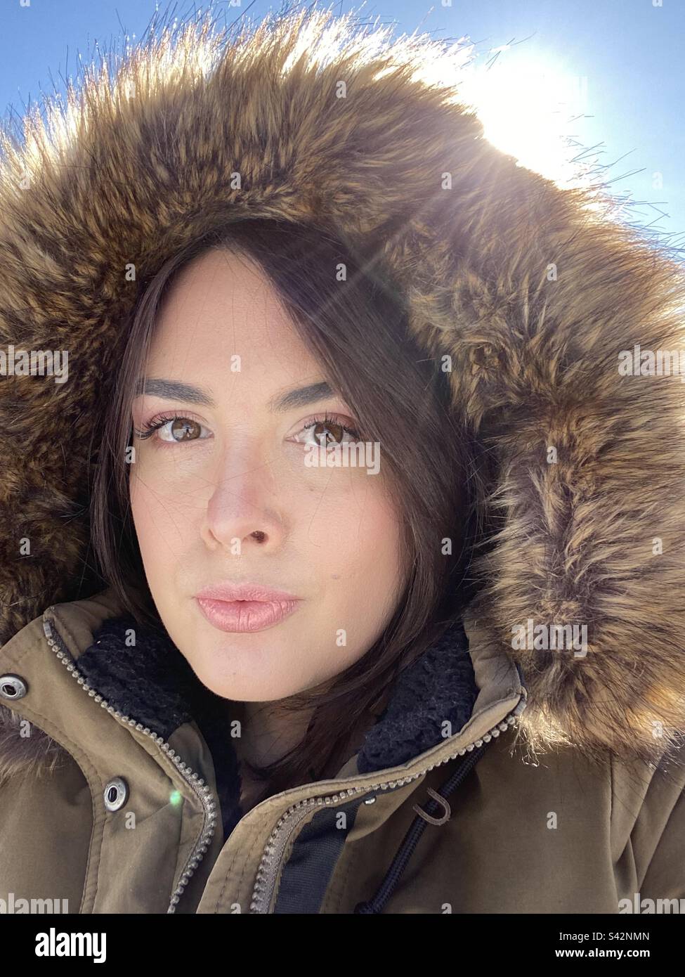 Jacket cold outside hi-res stock photography and images - Alamy