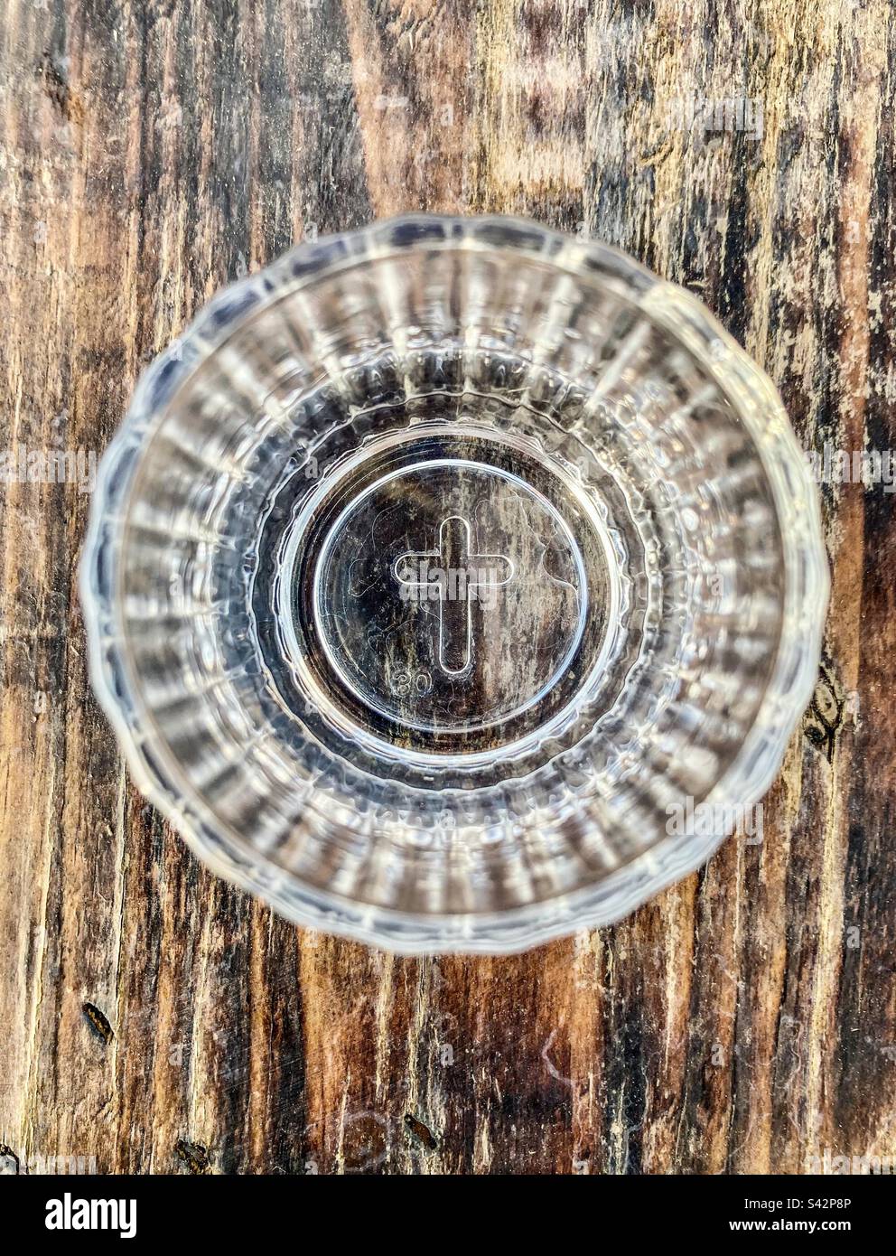 Cross bottom shot glass hi-res stock photography and images - Alamy