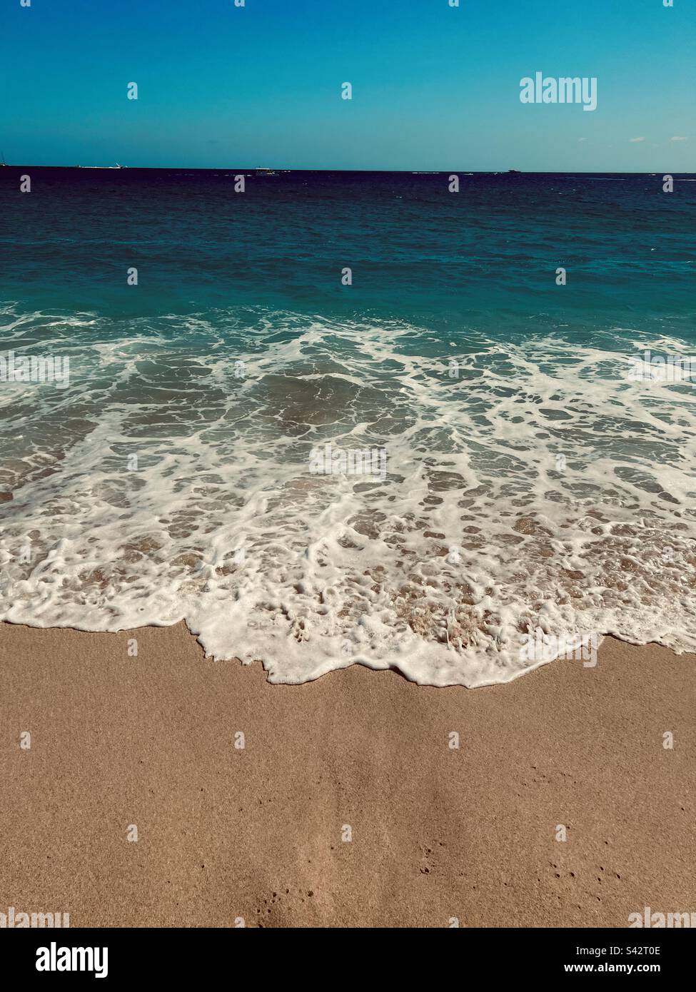 Tide ocean hi-res stock photography and images - Alamy