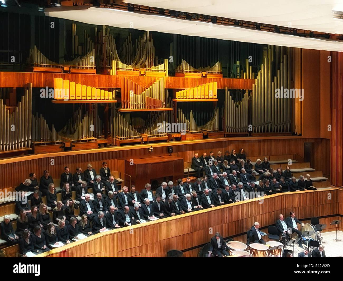 Organ in concert hall hi-res stock photography and images - Alamy