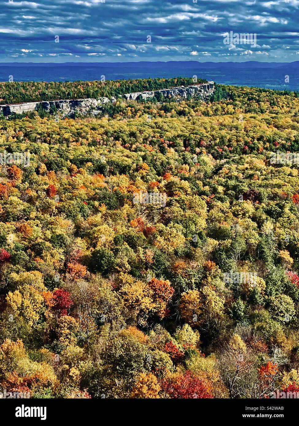 Fall landscape in the northeast. Exceptional colors and foliage Stock ...