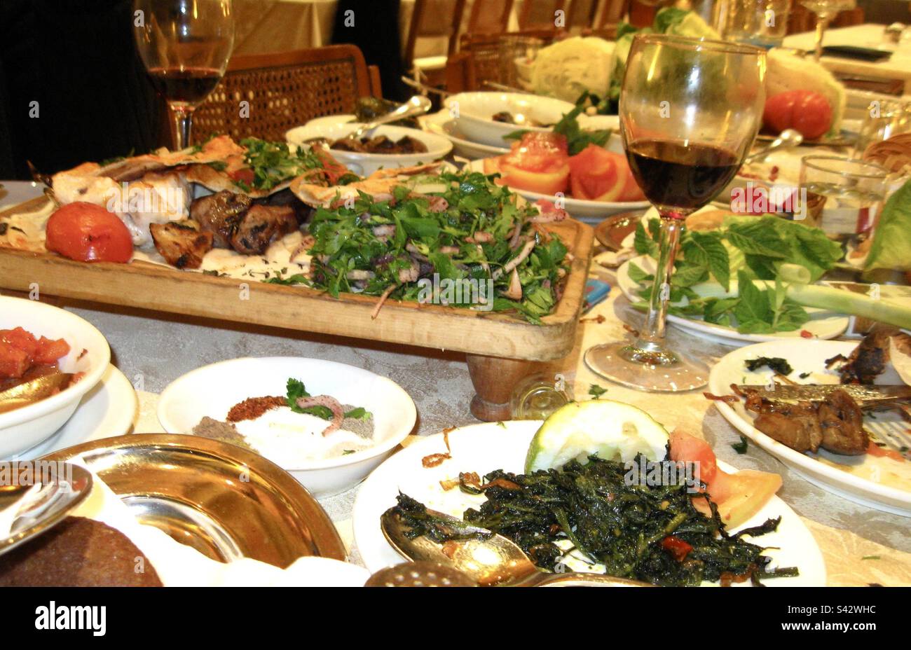 Lebanese appetizers hi-res stock photography and images - Alamy