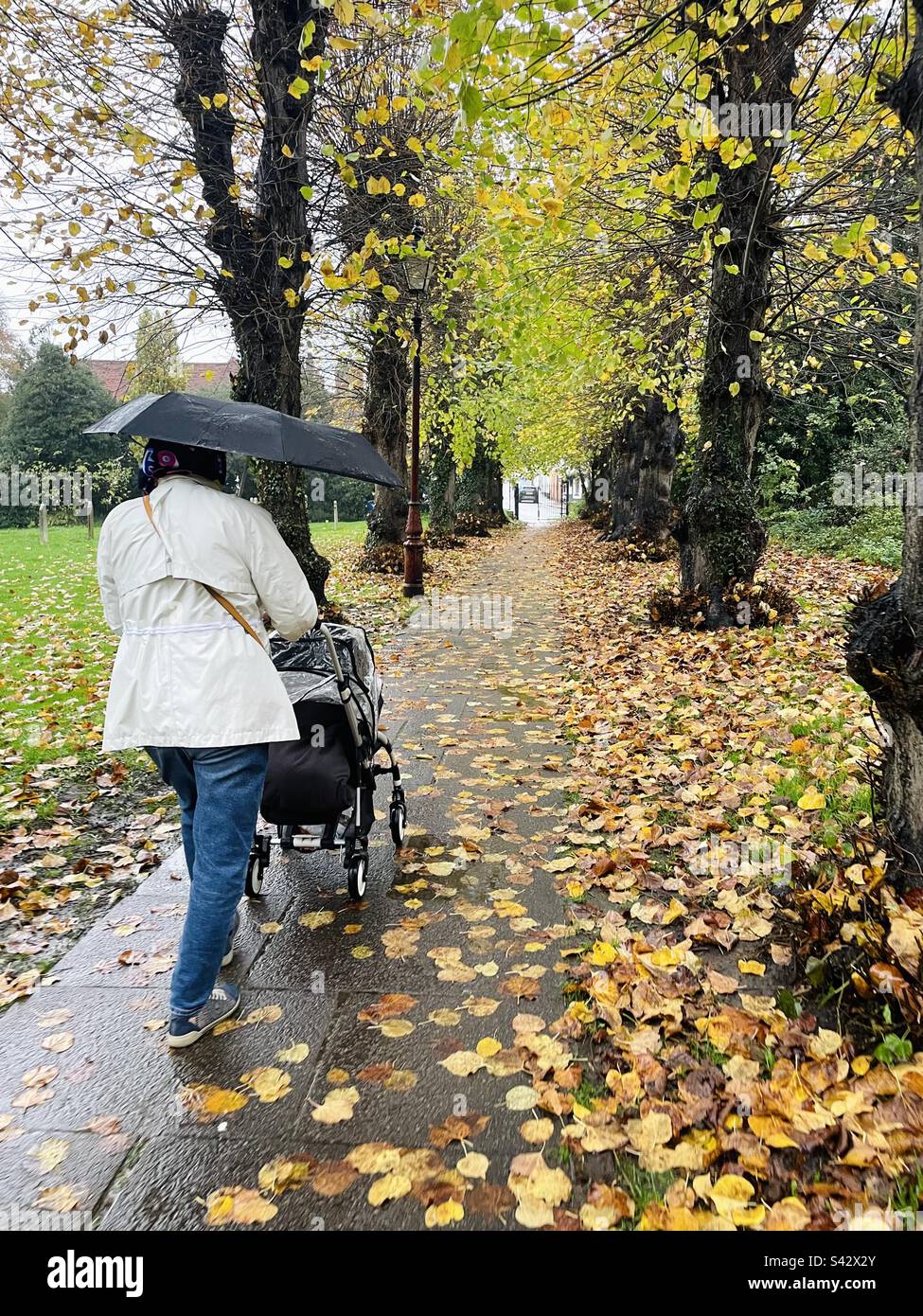 Quick lifestyle hi-res stock photography and images - Alamy