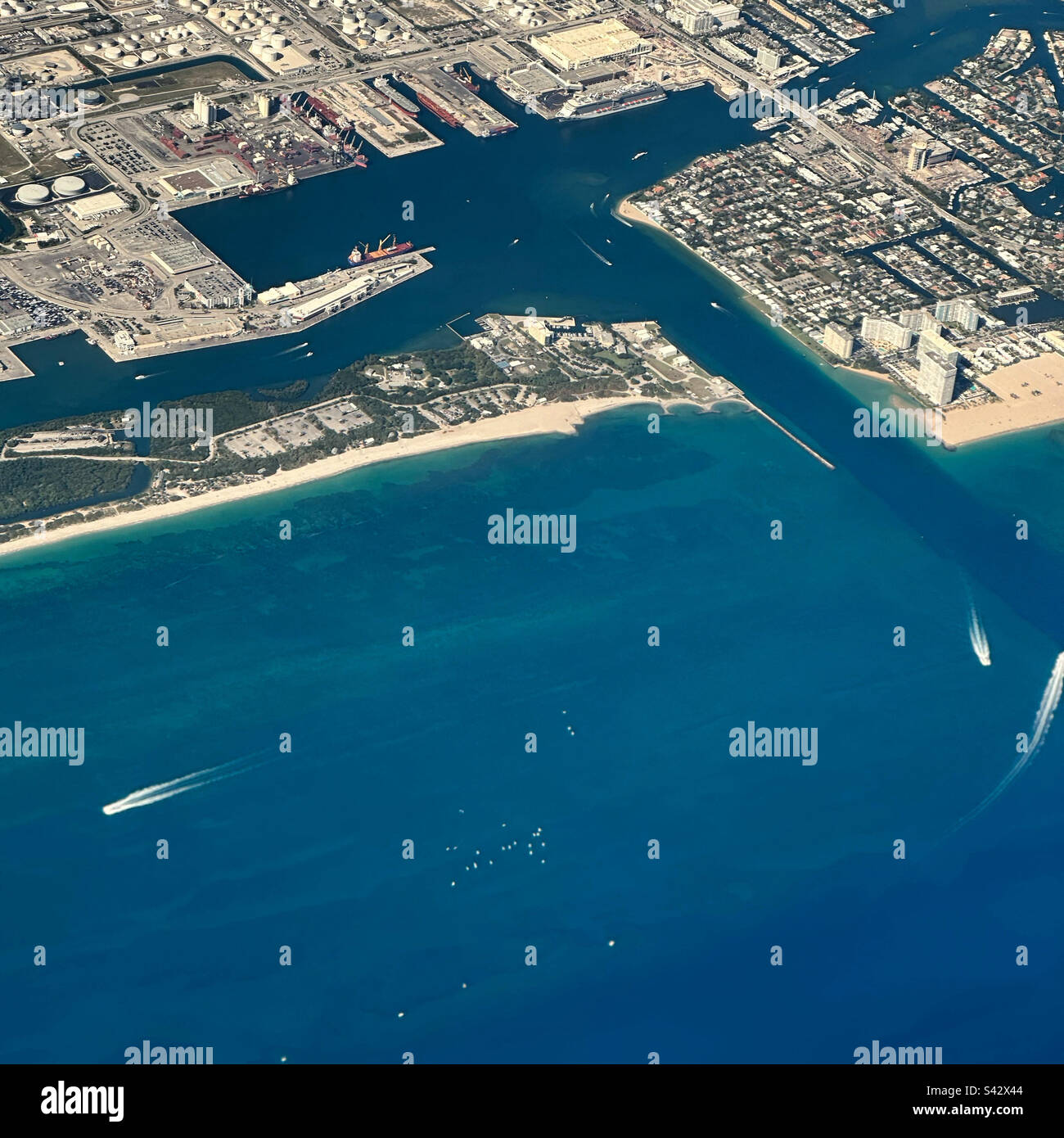 Aerial miami beach 2023 hi-res stock photography and images - Alamy