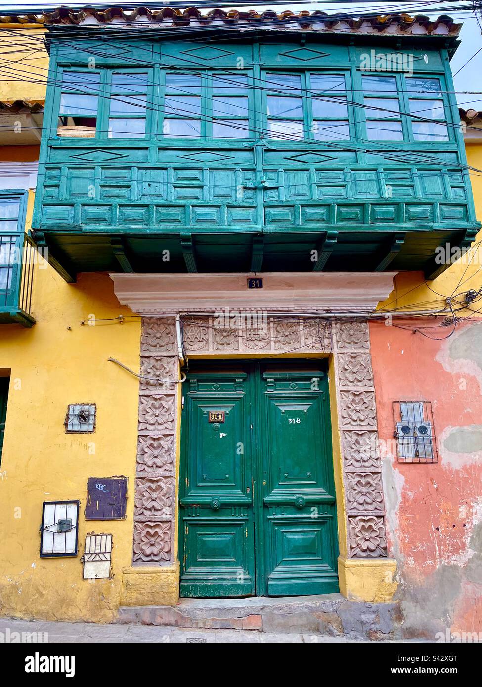 Colonial balcony hi-res stock photography and images - Alamy