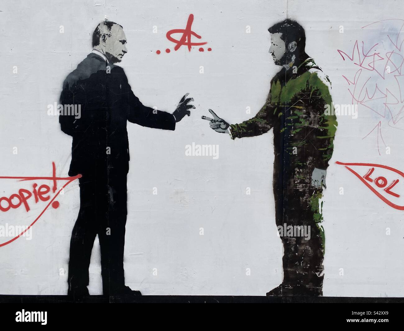 Putin graffiti hi-res stock photography and images - Alamy