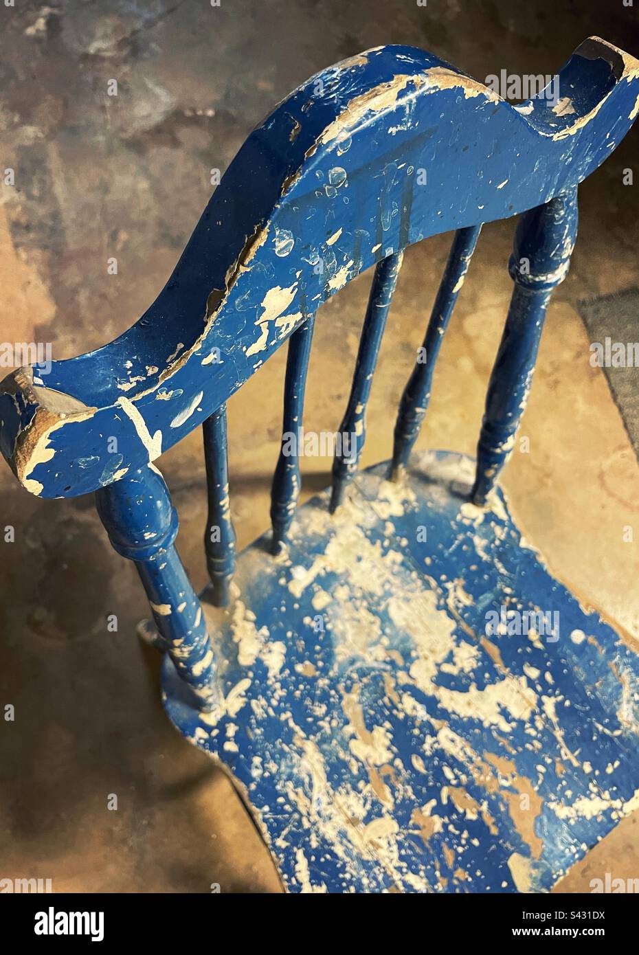 Beat up chair hi-res stock photography and images - Alamy