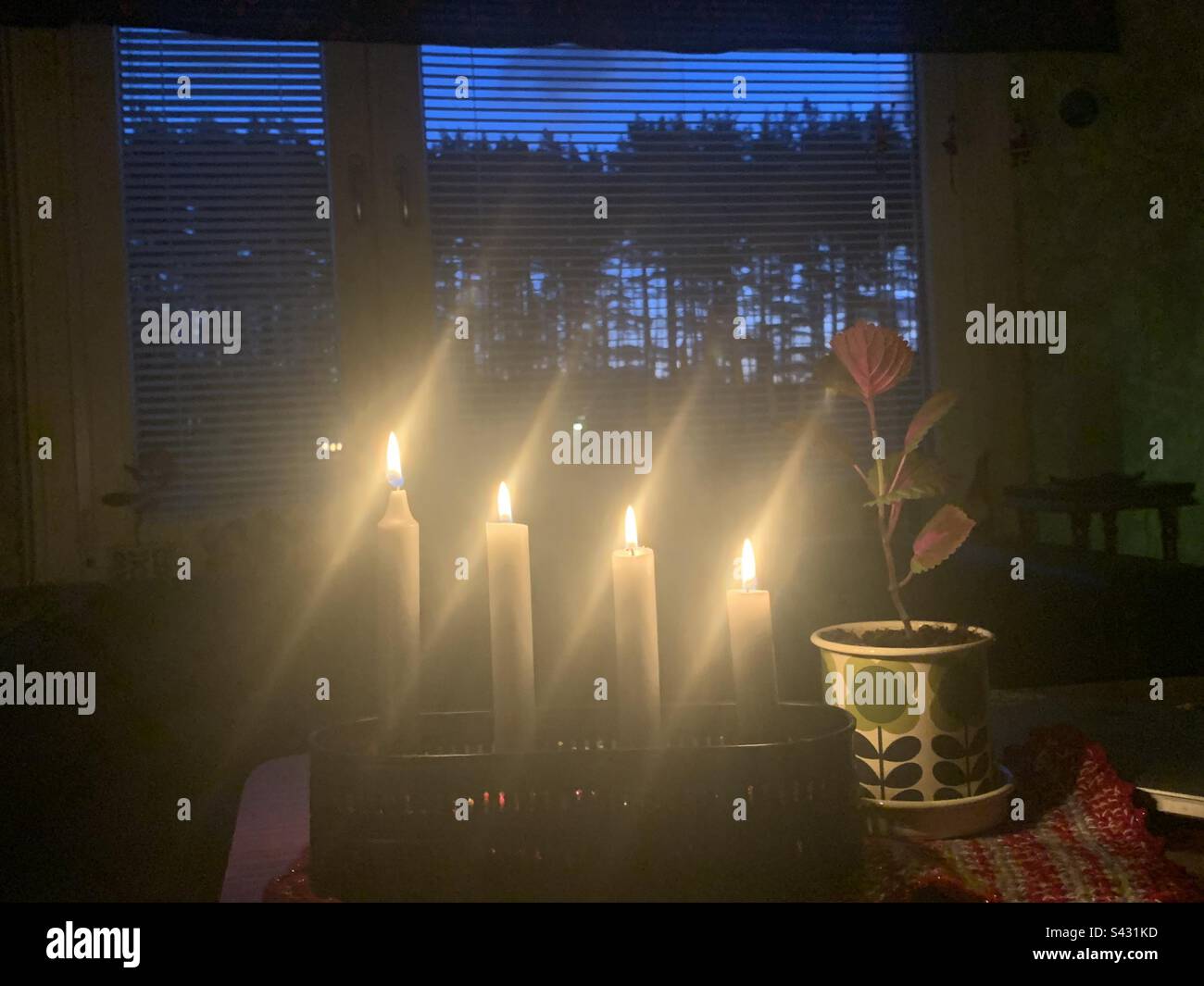 Four candela hi-res stock photography and images - Alamy