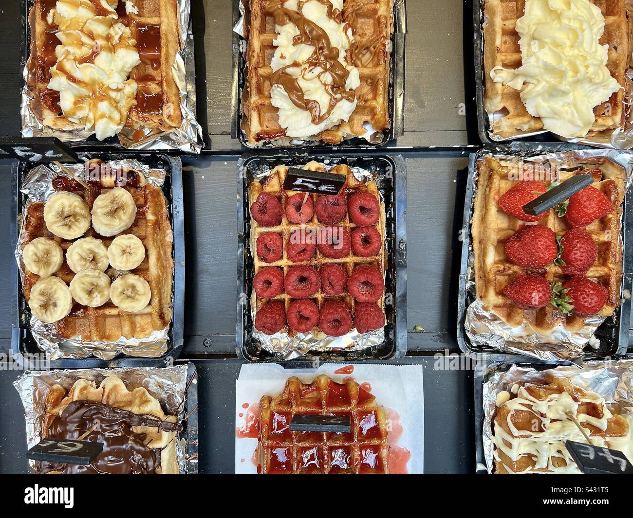 Brussels waffles hi-res stock photography and images - Alamy