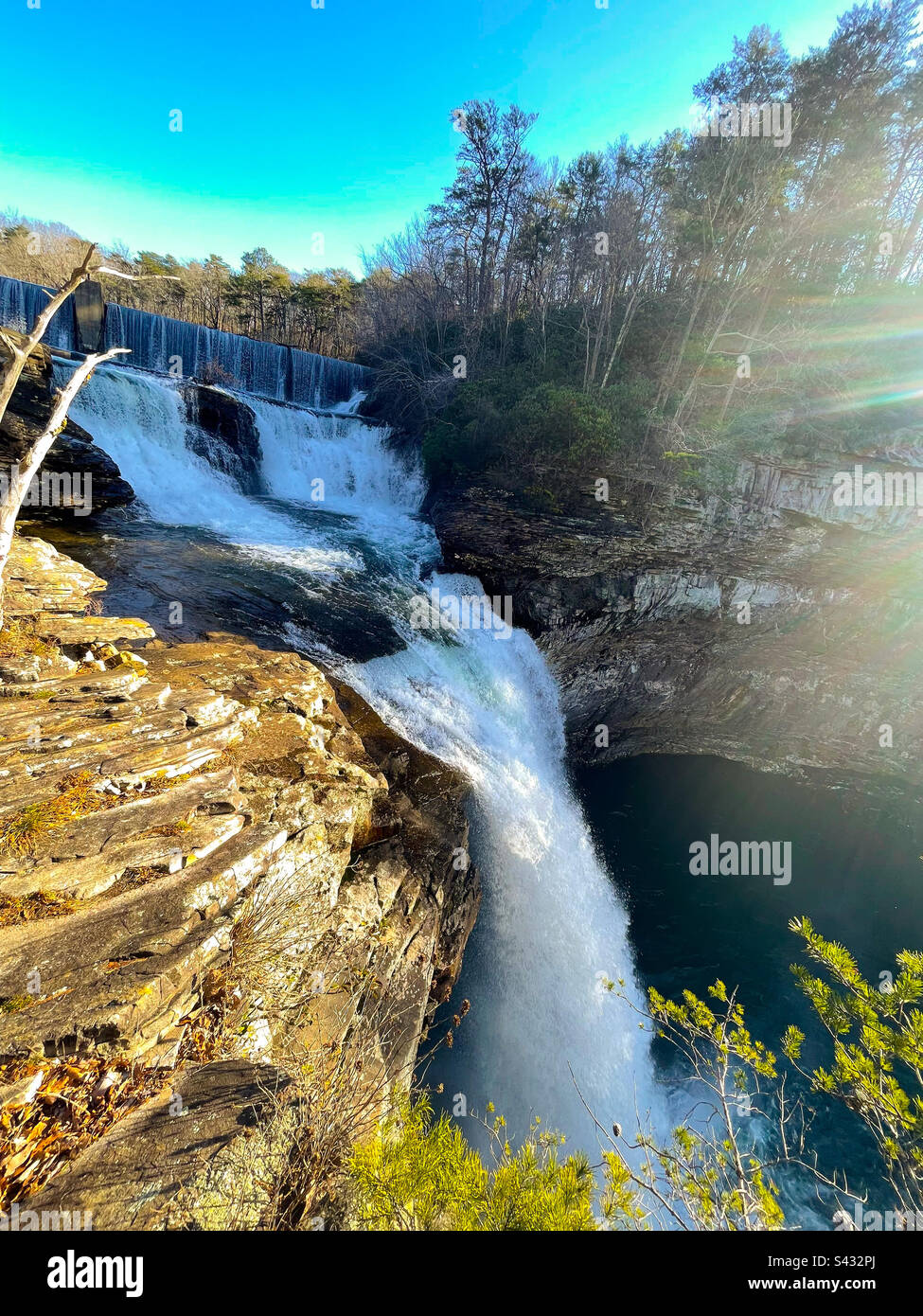 Dam waterfall hi-res stock photography and images - Alamy