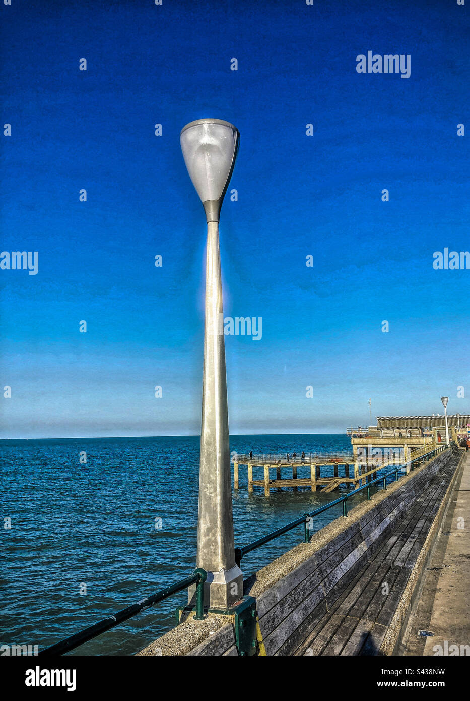 Coastal pier smartphone stock photos and images - Alamy