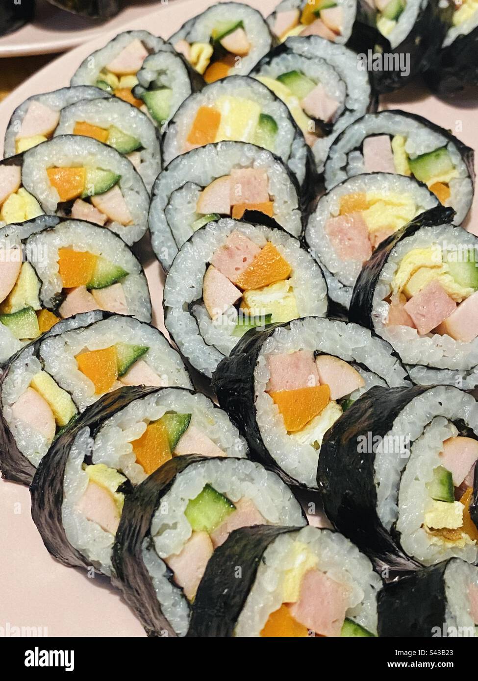Korean kimbap hi-res stock photography and images - Alamy
