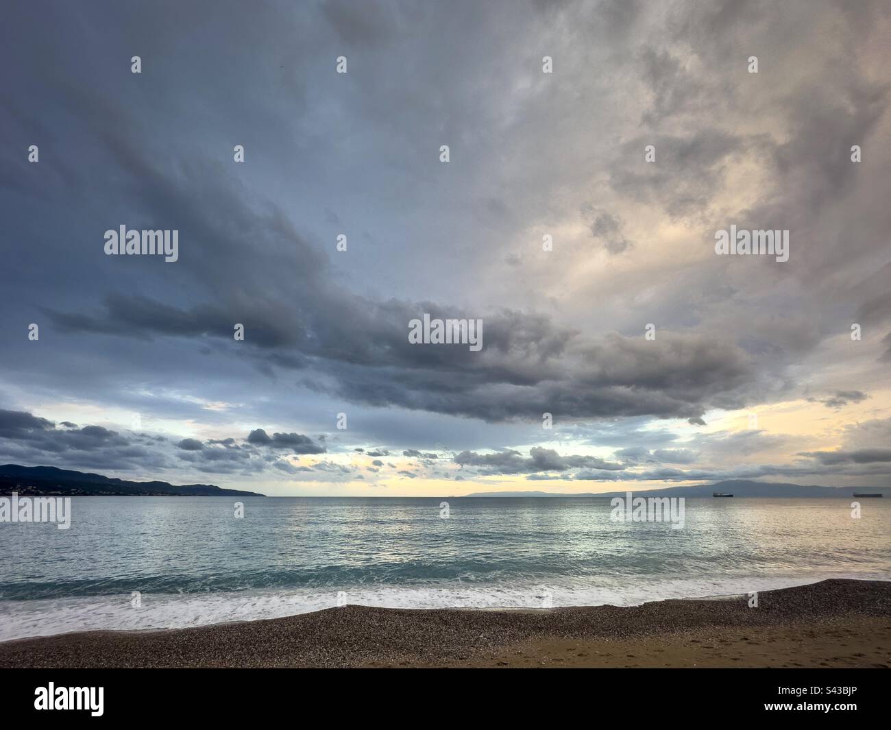 Kalamata beach hi-res stock photography and images - Alamy