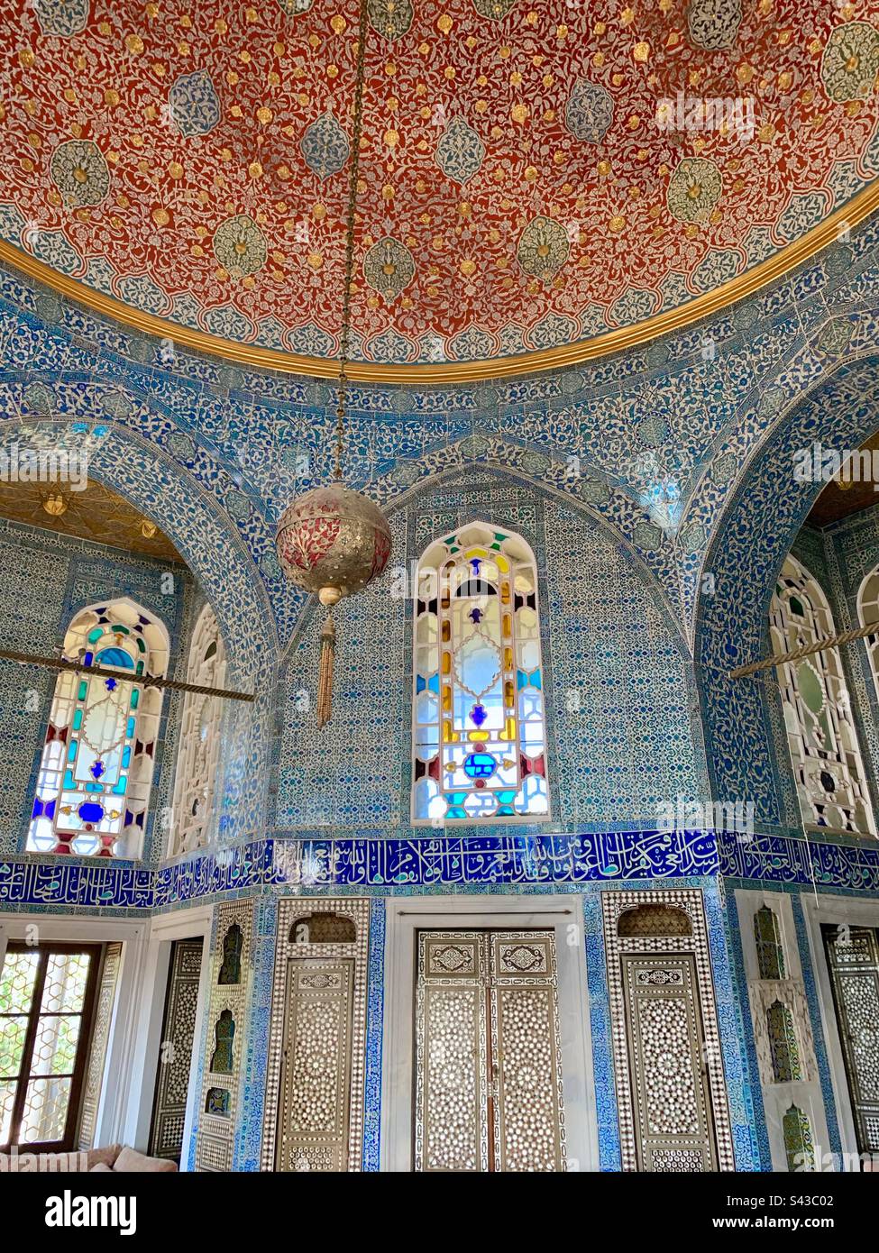 Baghdad palace hi-res stock photography and images - Alamy