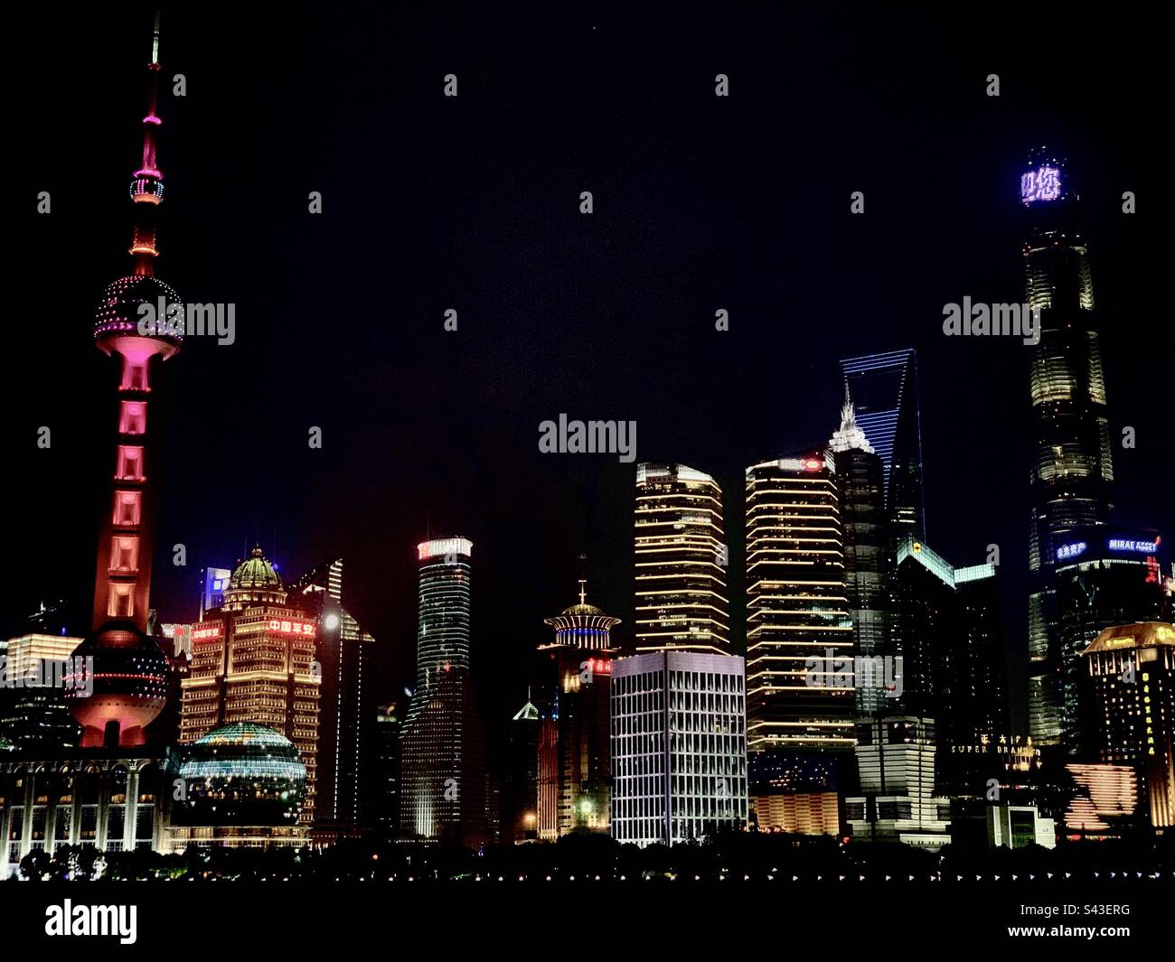 Shanghai neon lights hi-res stock photography and images - Alamy