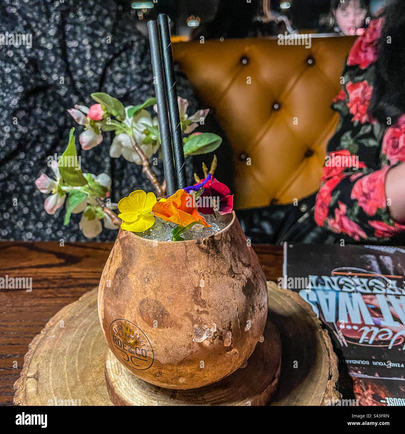House cocktail hi-res stock photography and images - Alamy