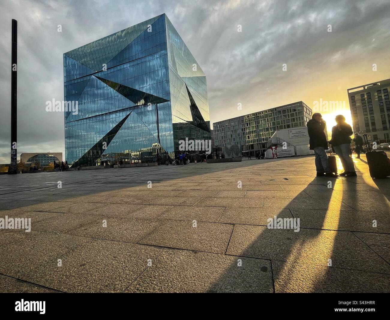 Cube berlin hi-res stock photography and images - Alamy