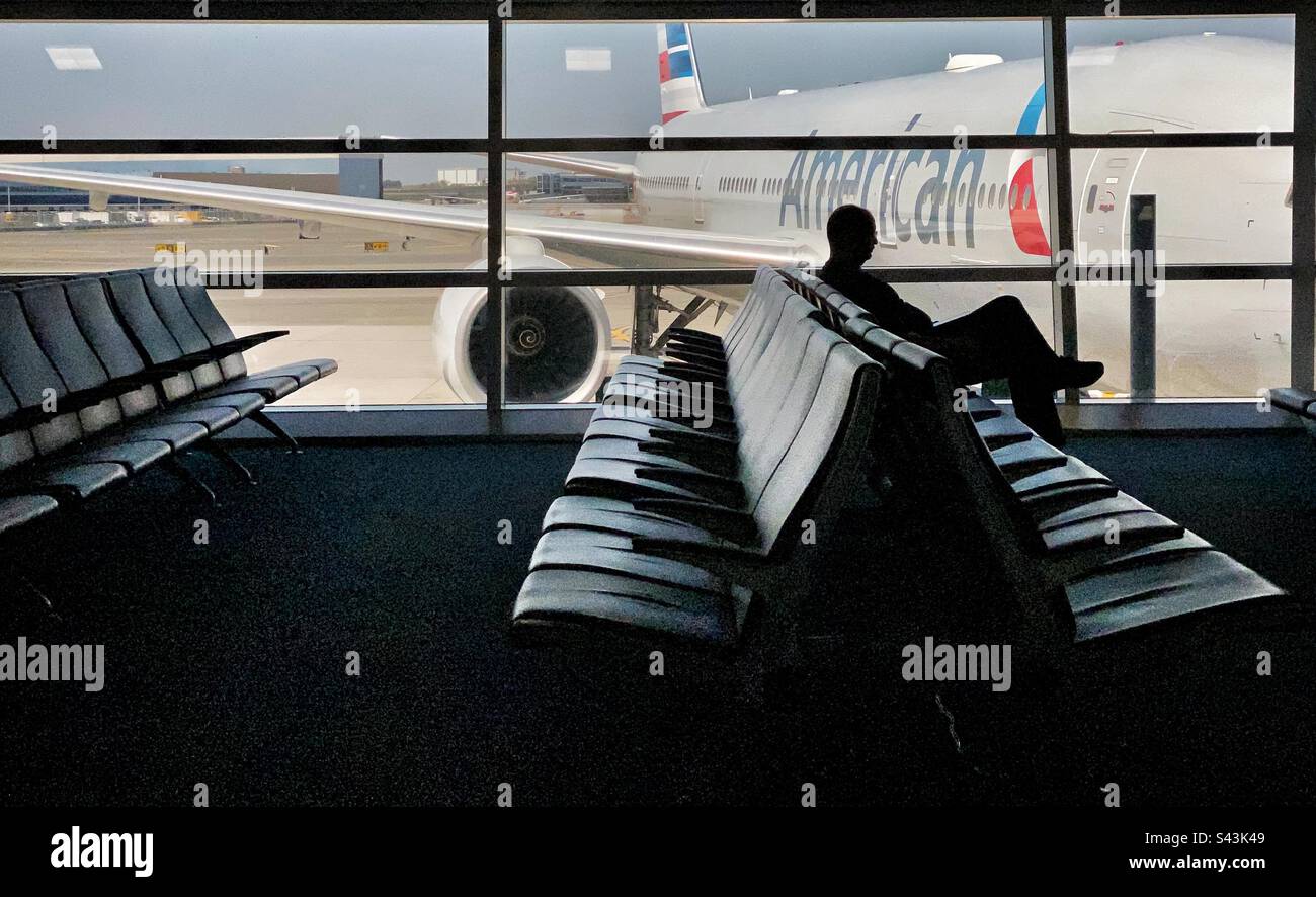 American airlines terminal hi-res stock photography and images - Alamy