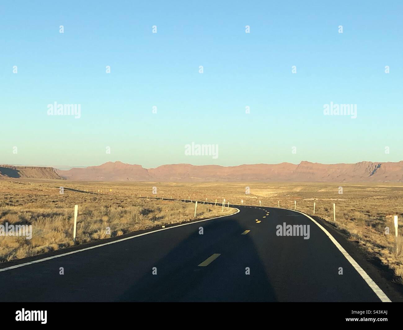 Open roads hi-res stock photography and images - Alamy