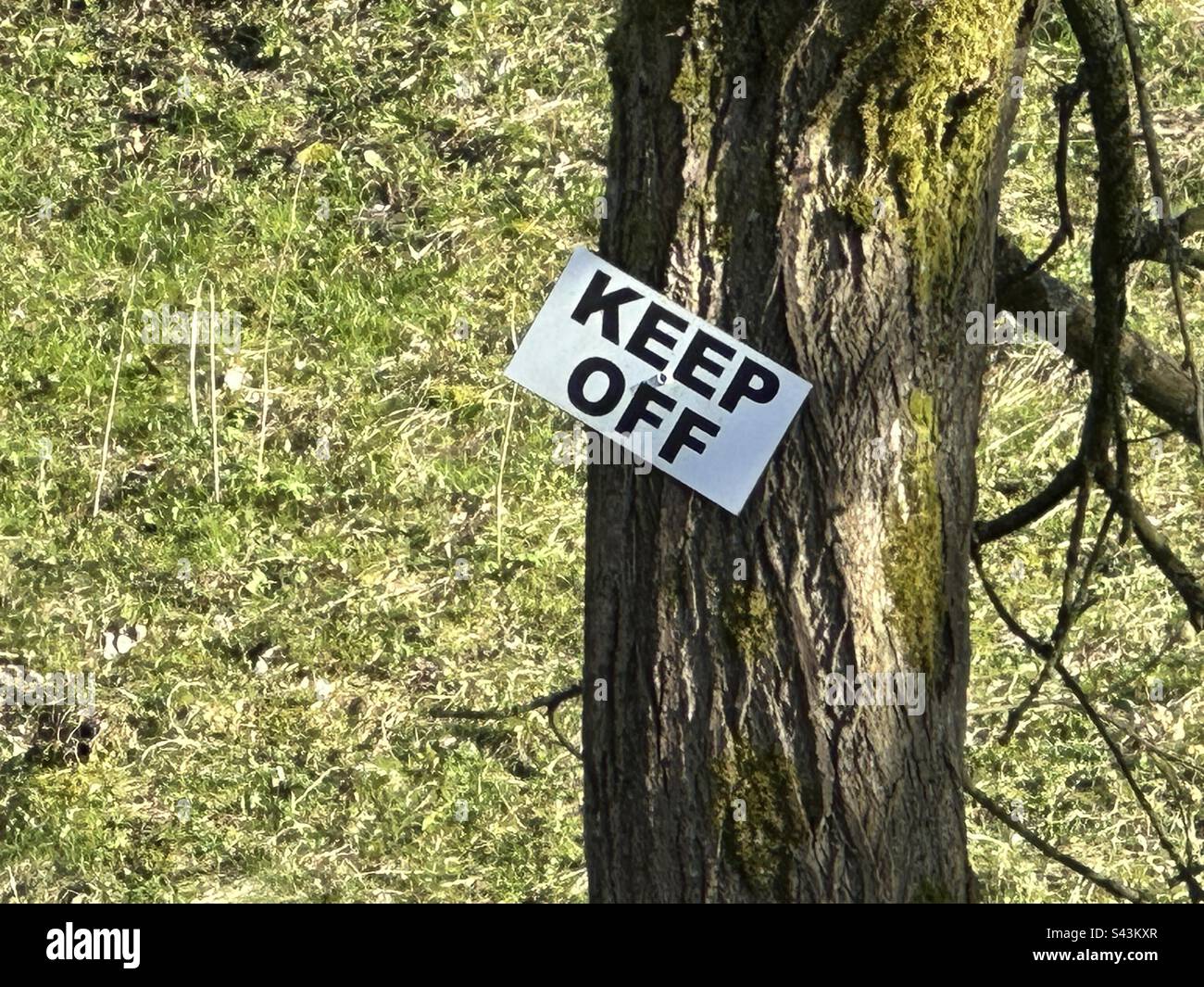 Keep off warning sign on hi-res stock photography and images - Alamy