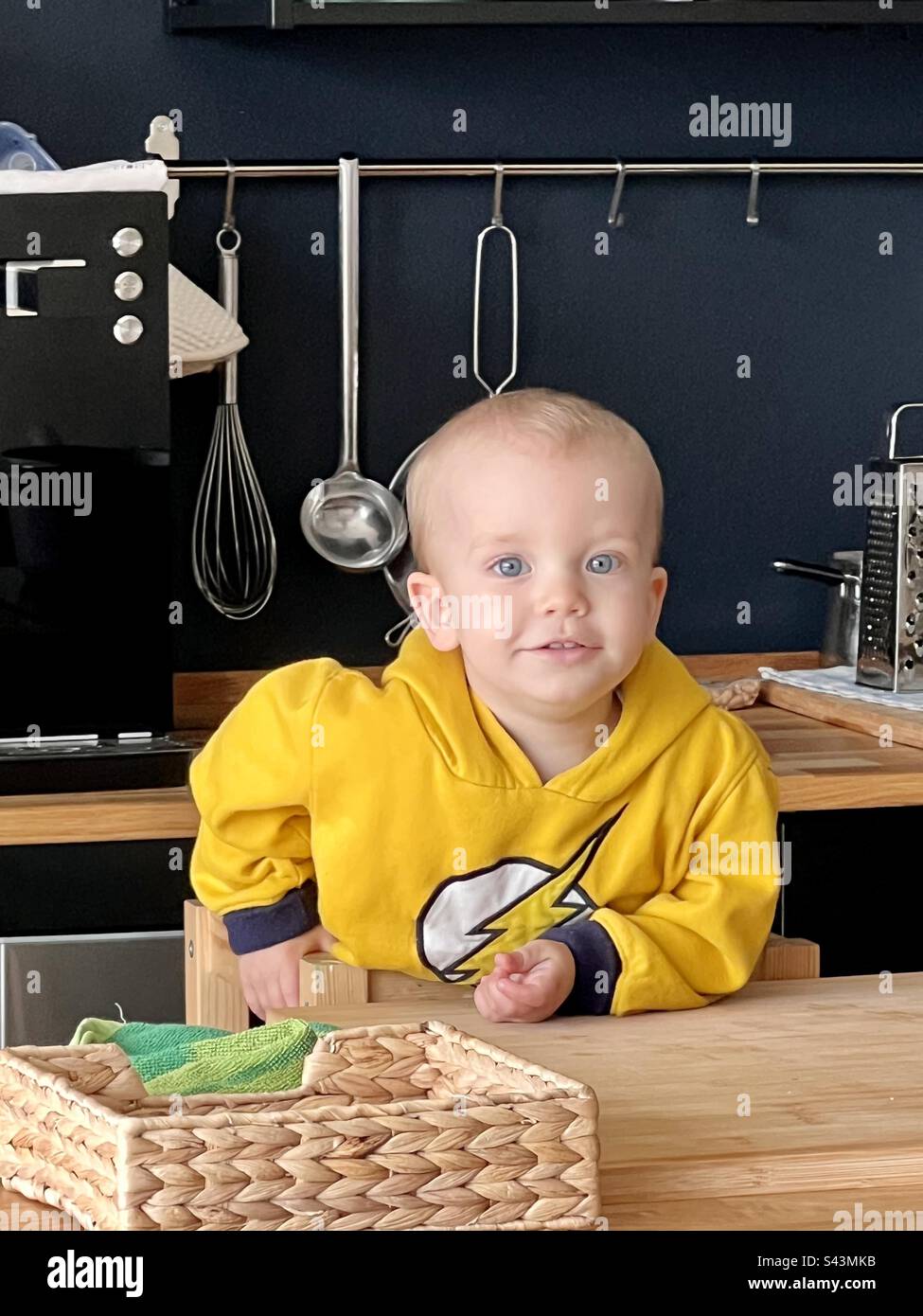 Boy in the kitchen hi-res stock photography and images - Alamy