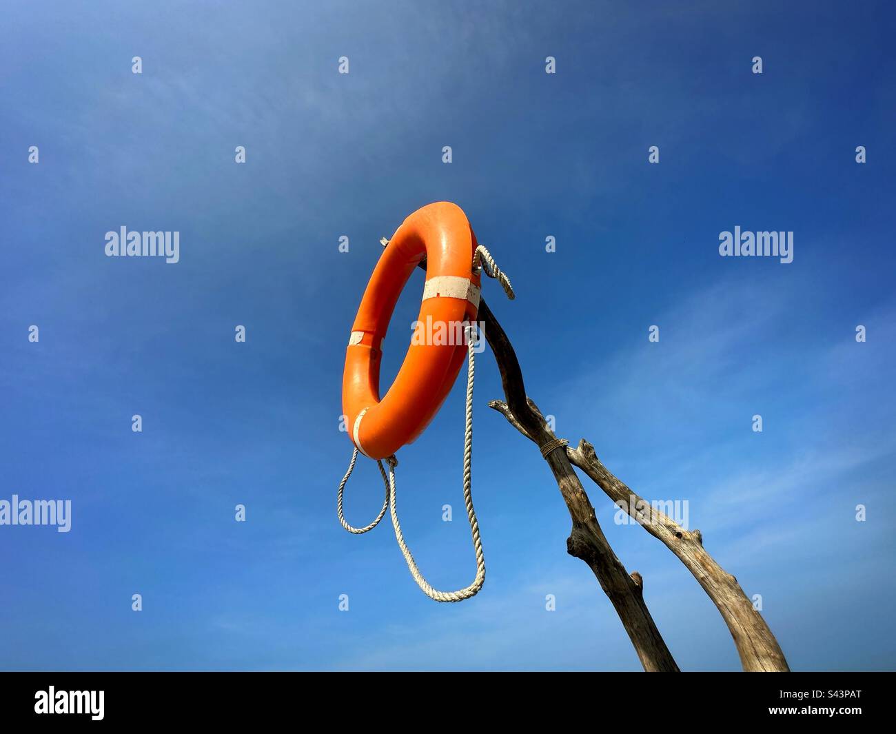 Round wooden tube hi-res stock photography and images - Alamy