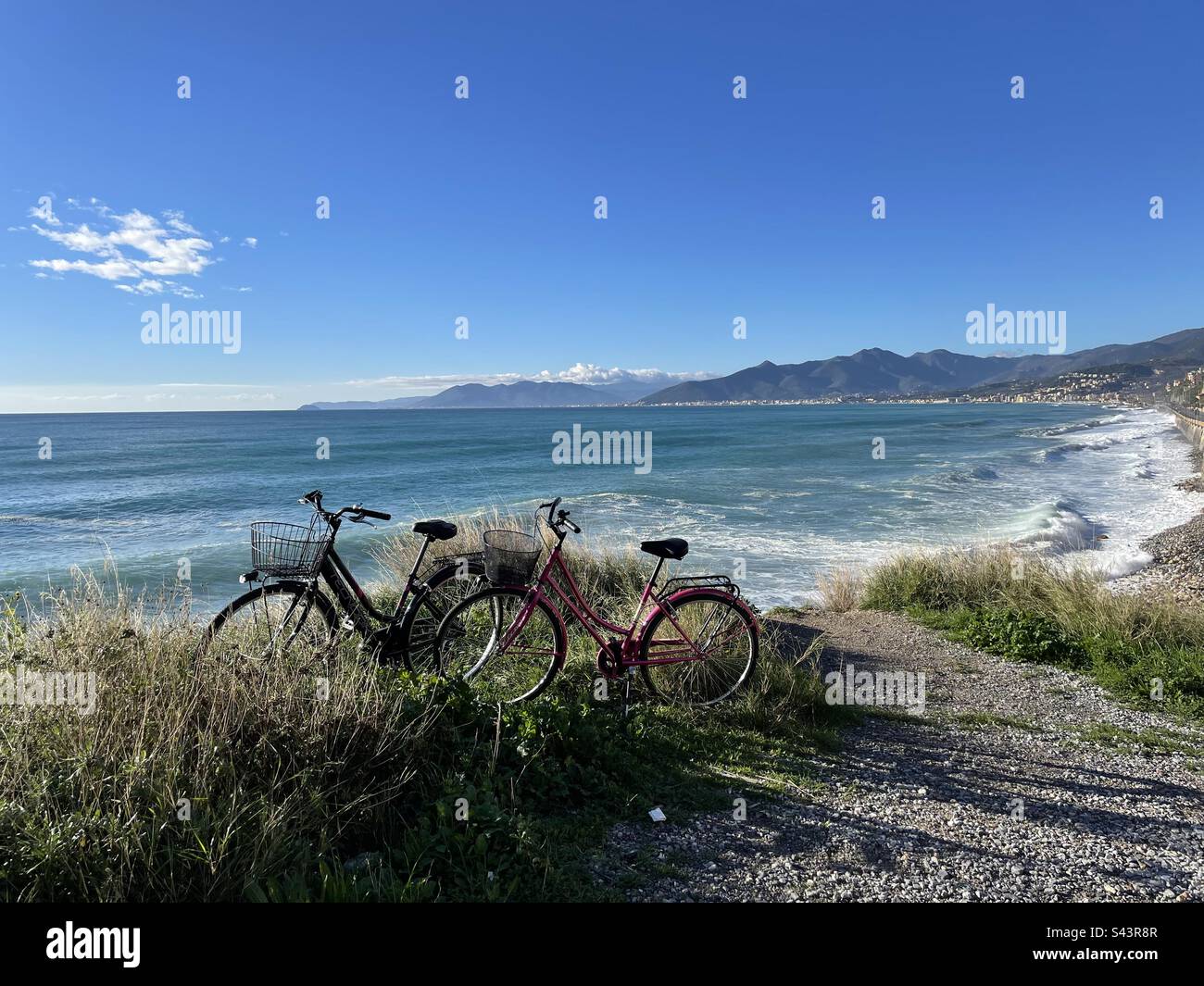 Spiaggia in pietra hi-res stock photography and images - Alamy