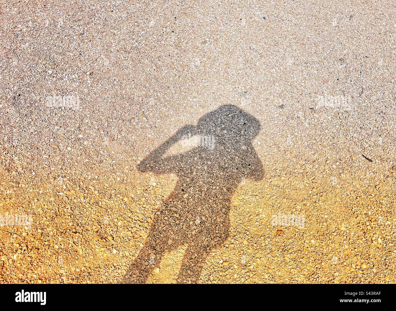 Shadow of a girl hi-res stock photography and images - Alamy