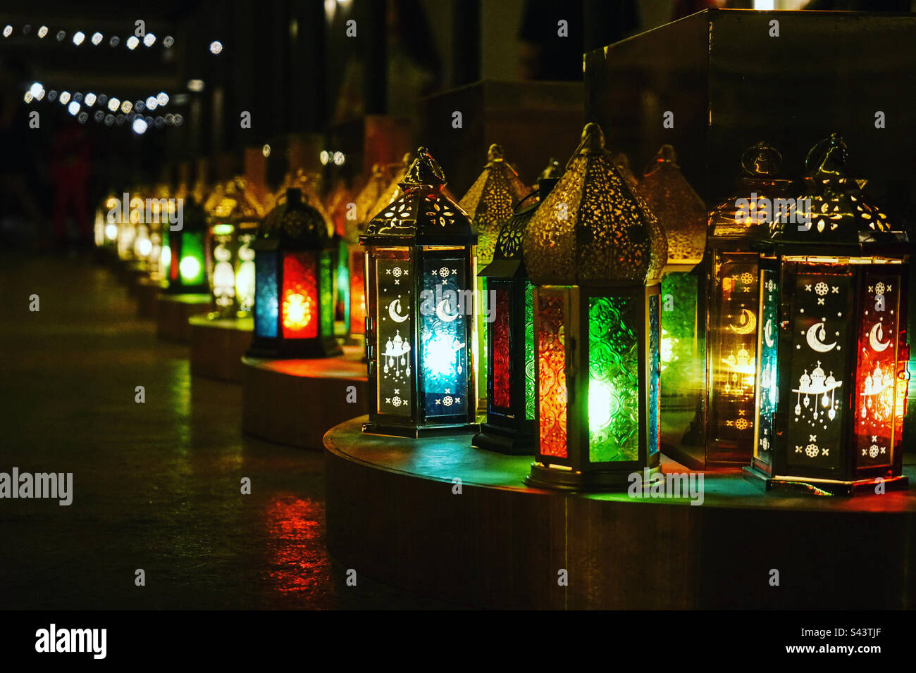 Night lamps in Al Hamriya, Bur Dubai, Dubai Stock Photo - Alamy