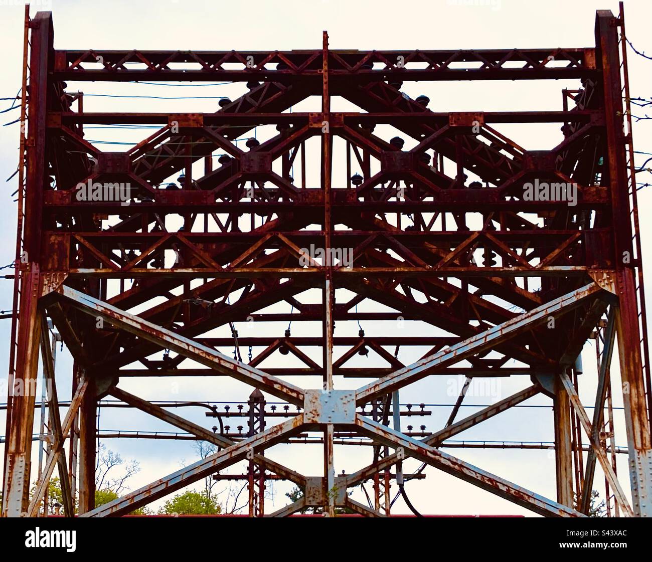 Rusted structure hi-res stock photography and images - Alamy
