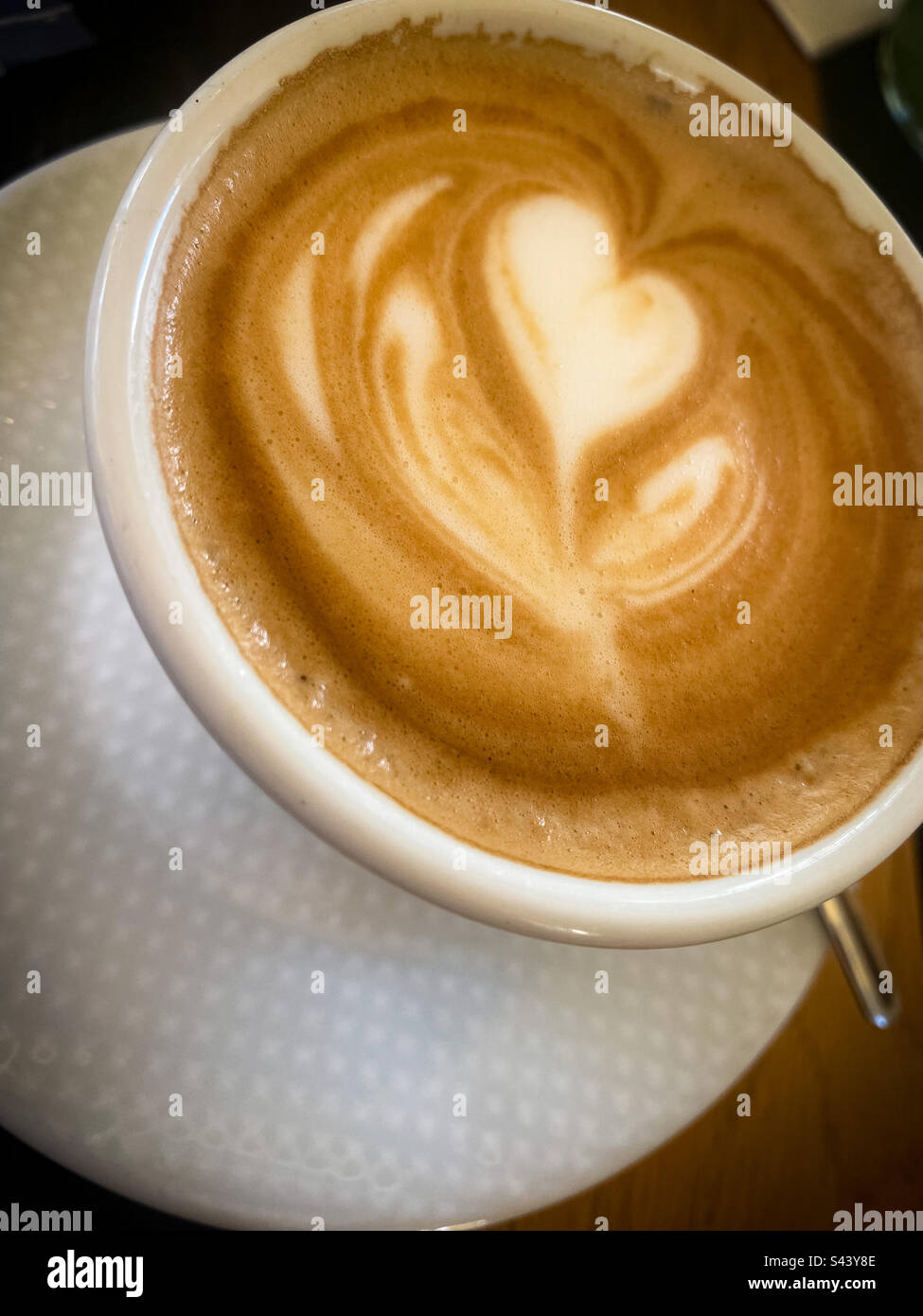 Cappuccino coffee shop hi-res stock photography and images - Alamy