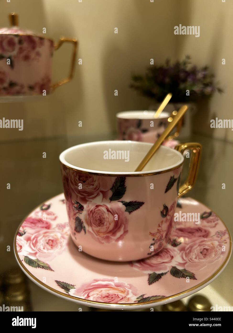 Pink luxury hi-res stock photography and images - Alamy