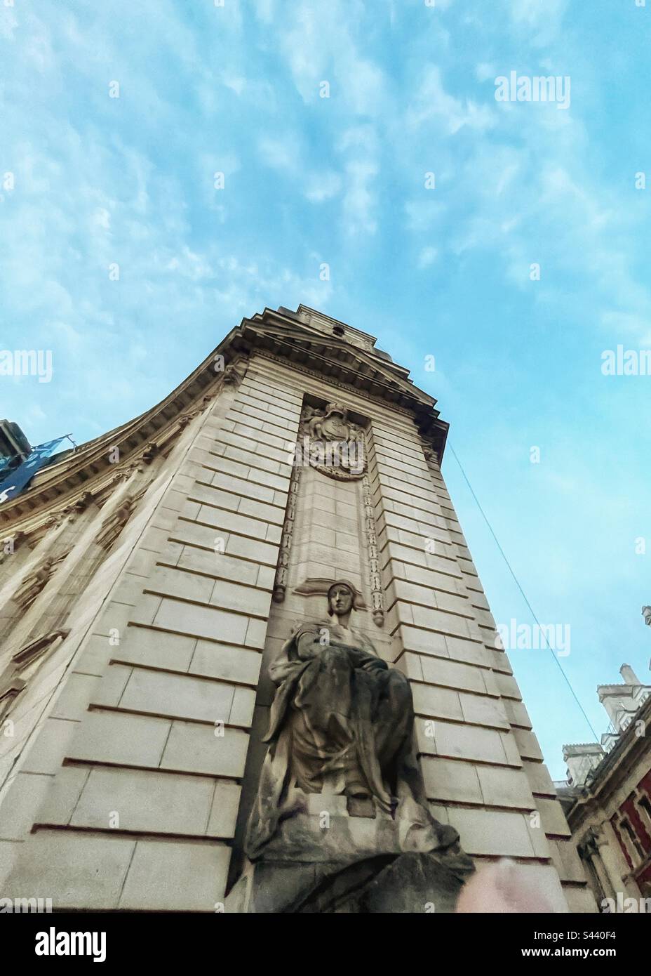 The end of the Admiralty Arch building on which the sculpture ...