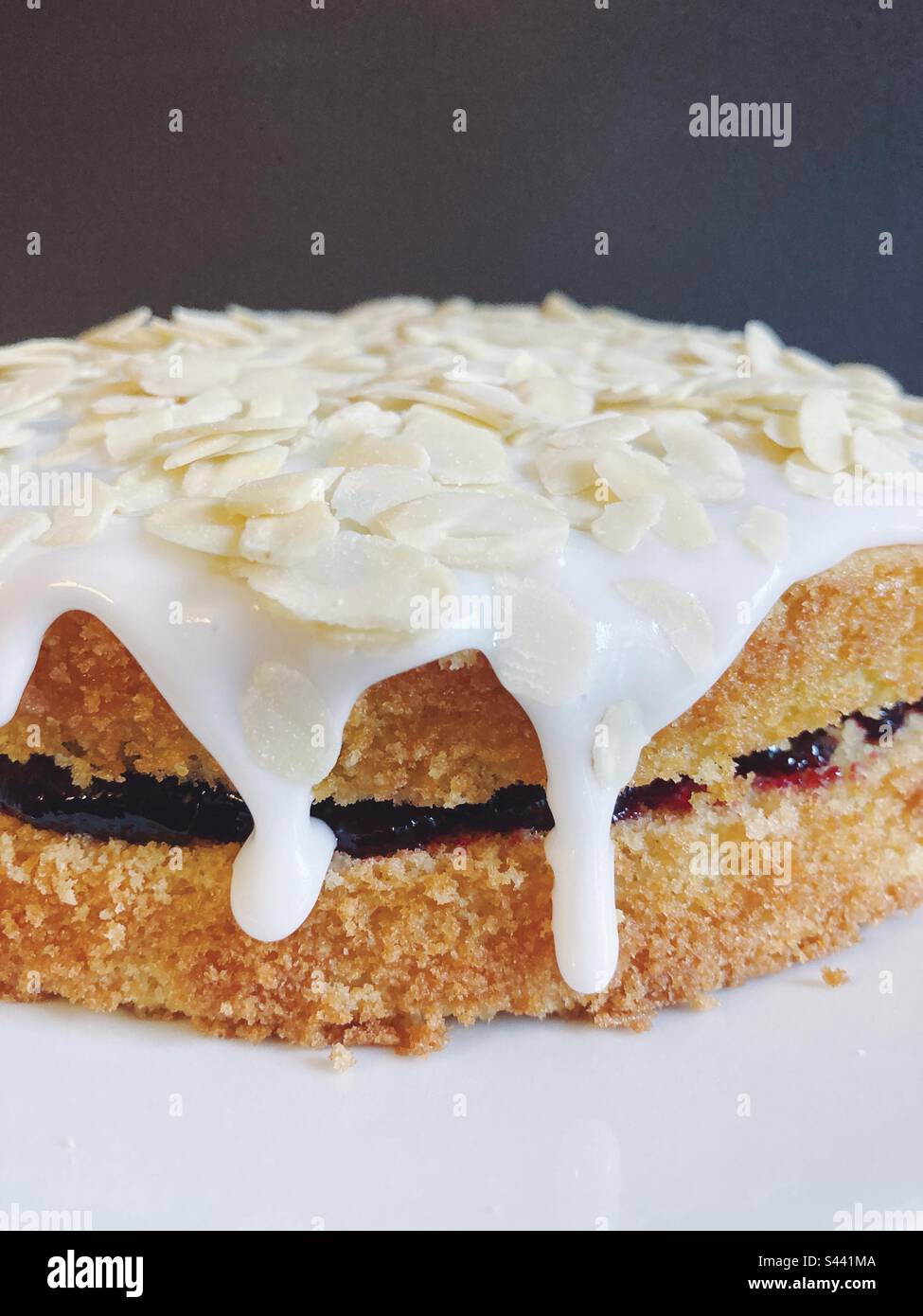 Cherry Bakewell cake Stock Photo - Alamy