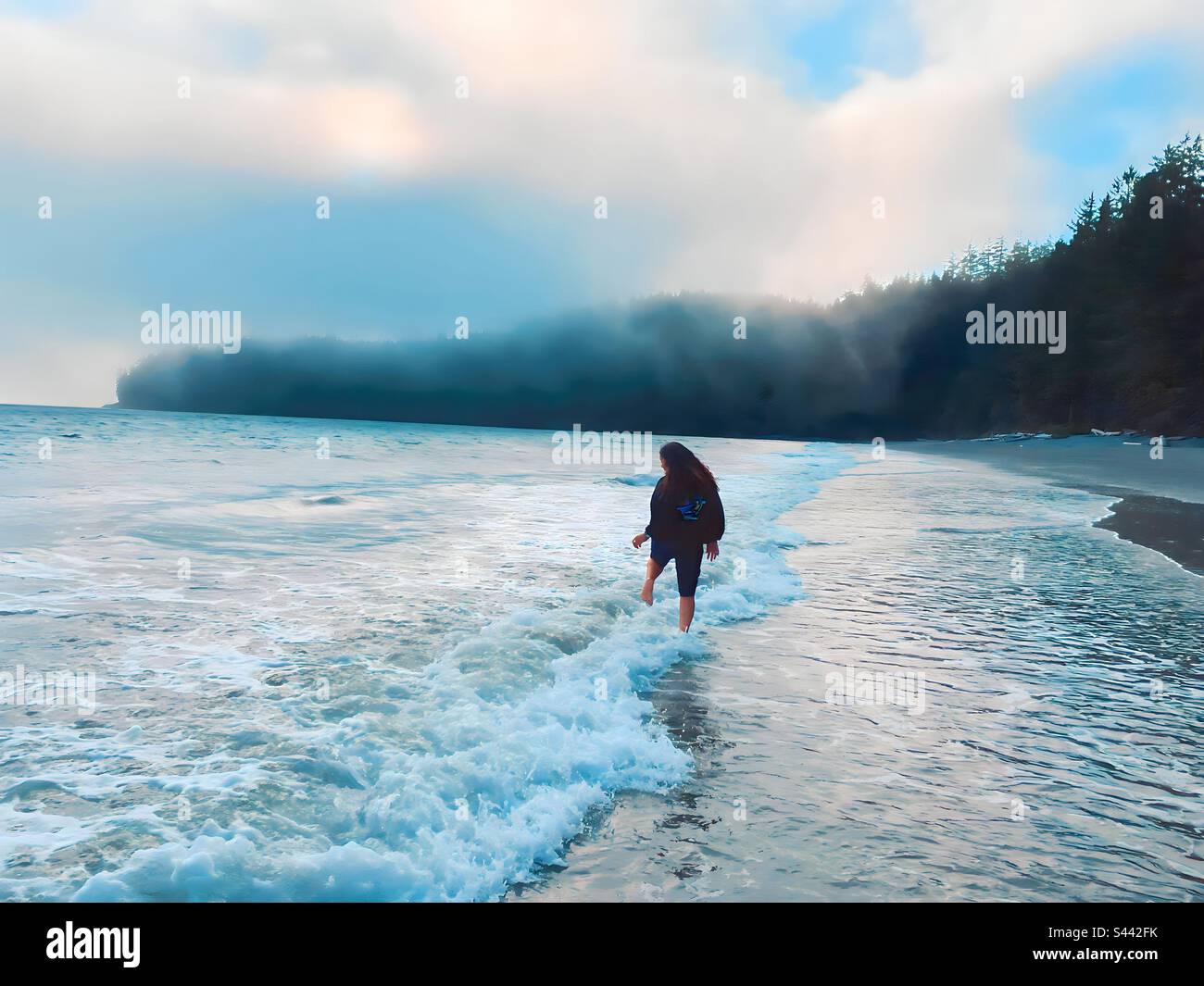 China beach vancouver island hi-res stock photography and images - Alamy